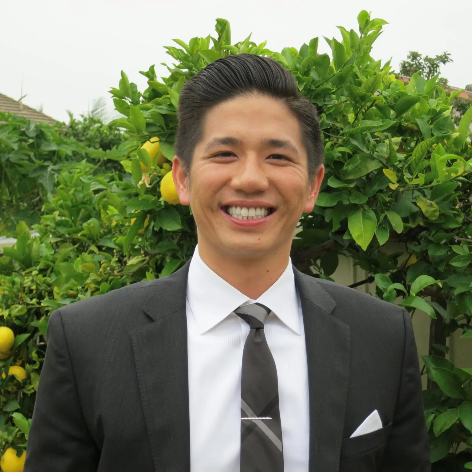 Endodontist Dr. Michael Tran Glendale CA,